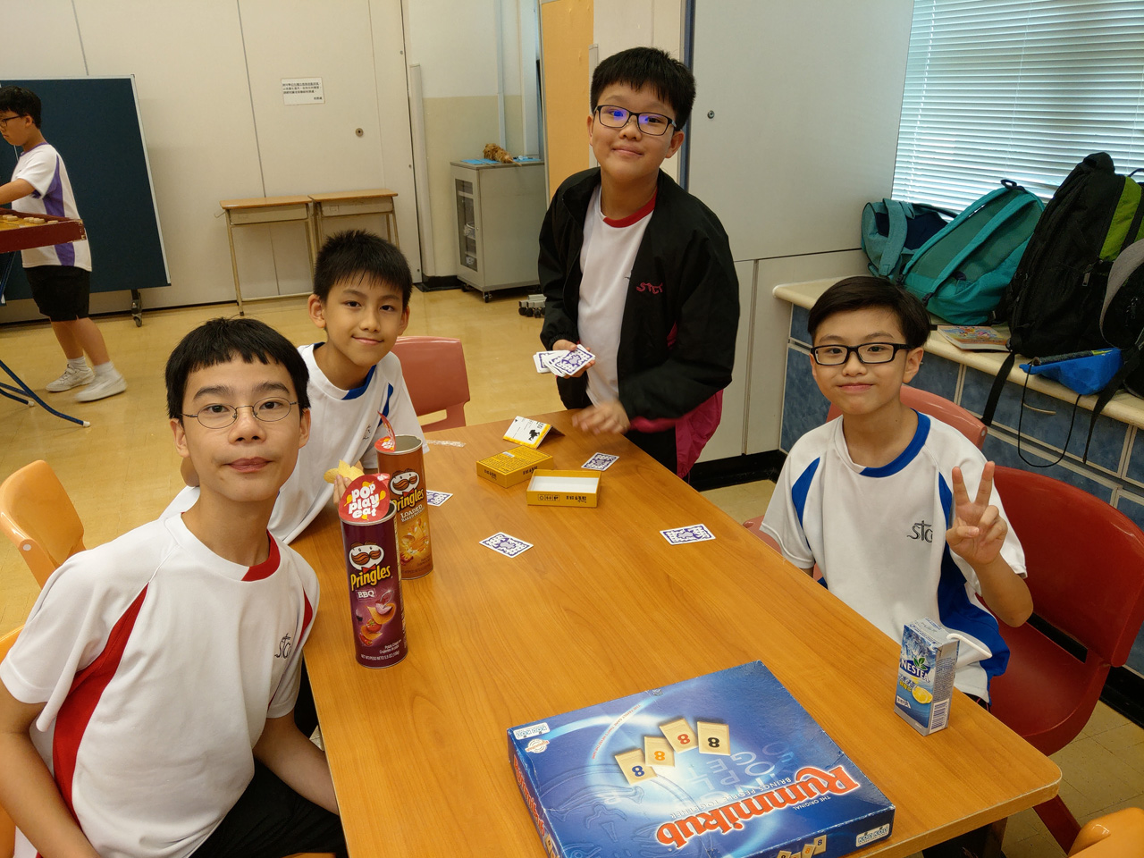 Student Fellowship – Fun to play board games | ECF SAINT TOO CANAAN COLLEGE